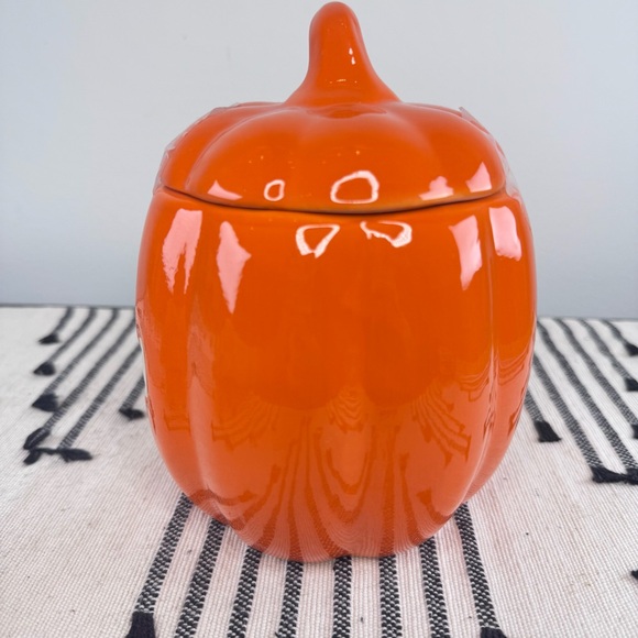 Target | Holiday | New Target Bullseye Playground Pumpkin Halloween ...